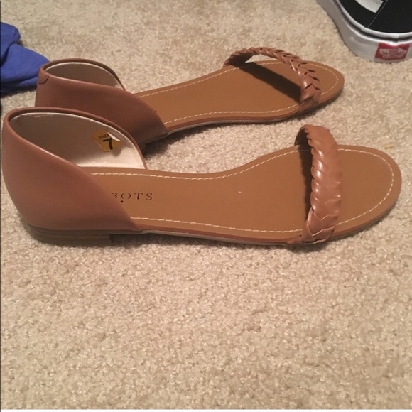Talbots | Shoes | Talbots Size 7 Tan Sandals | Poshmark